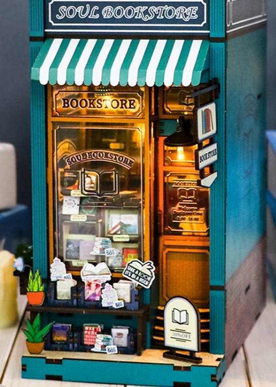 DIY Book Nook - Bookstore – BitsyHomes