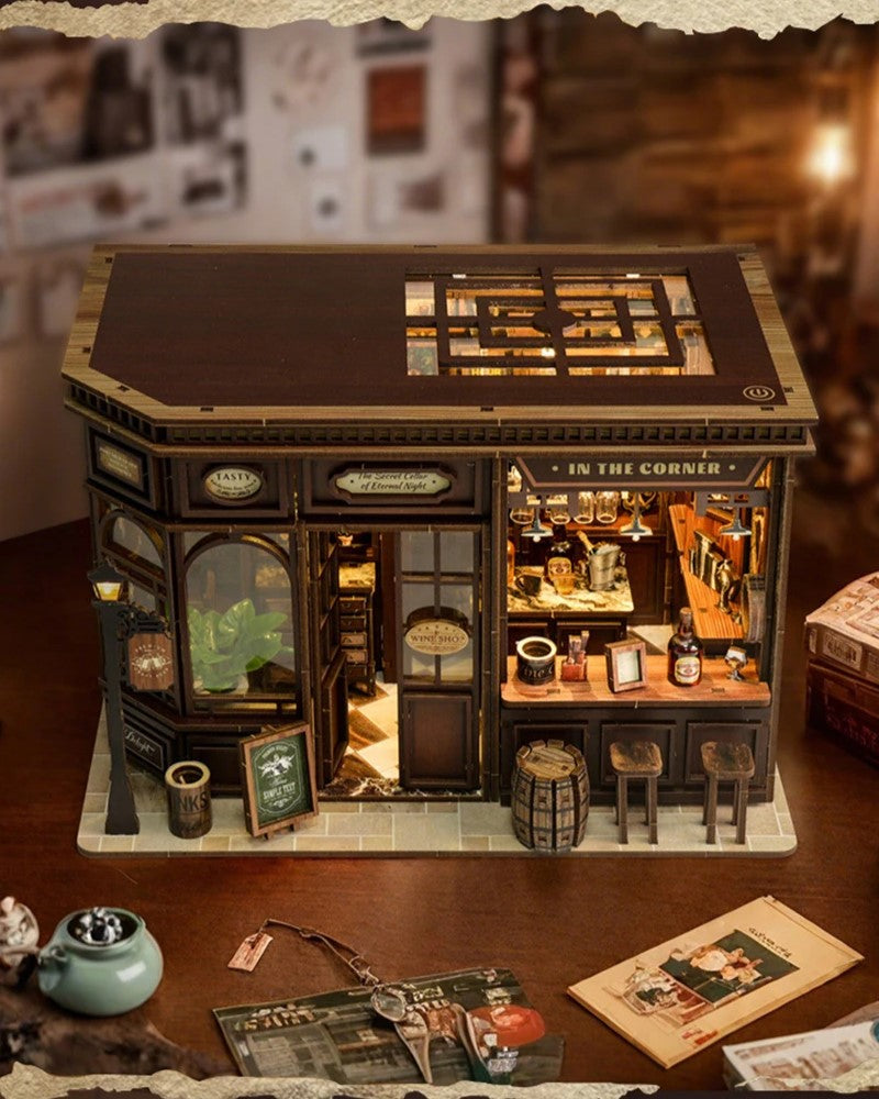 DIY Mini House - Crimson Oak Tavern – BitsyHomes